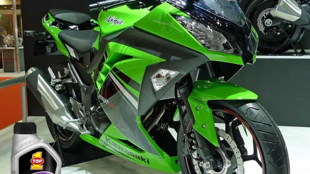 Pilih Mana Yamaha R25 atau Kawasaki Ninja 250 FI? - JagatOtomotif